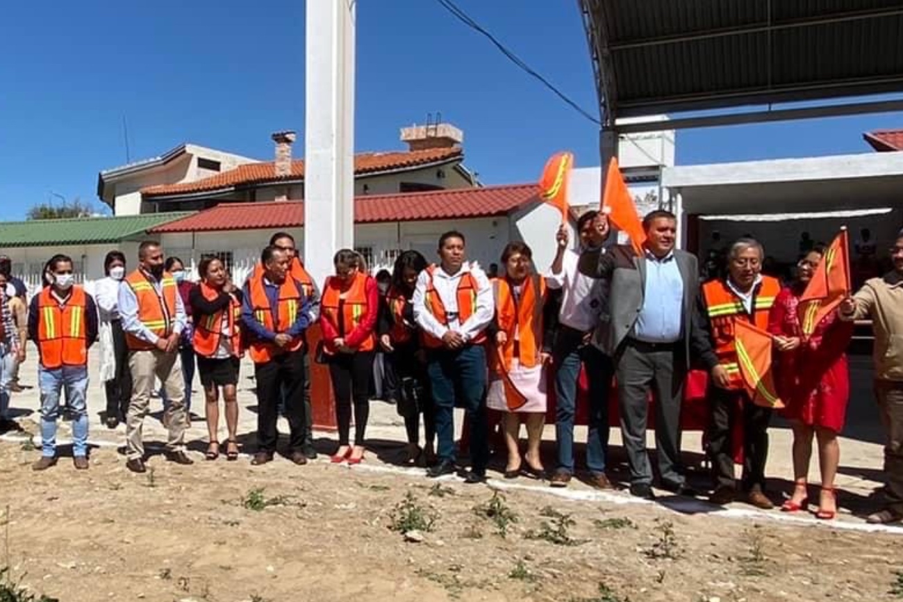 Presidente de Papalotla inicia construcción de primaria Fray Julián ...