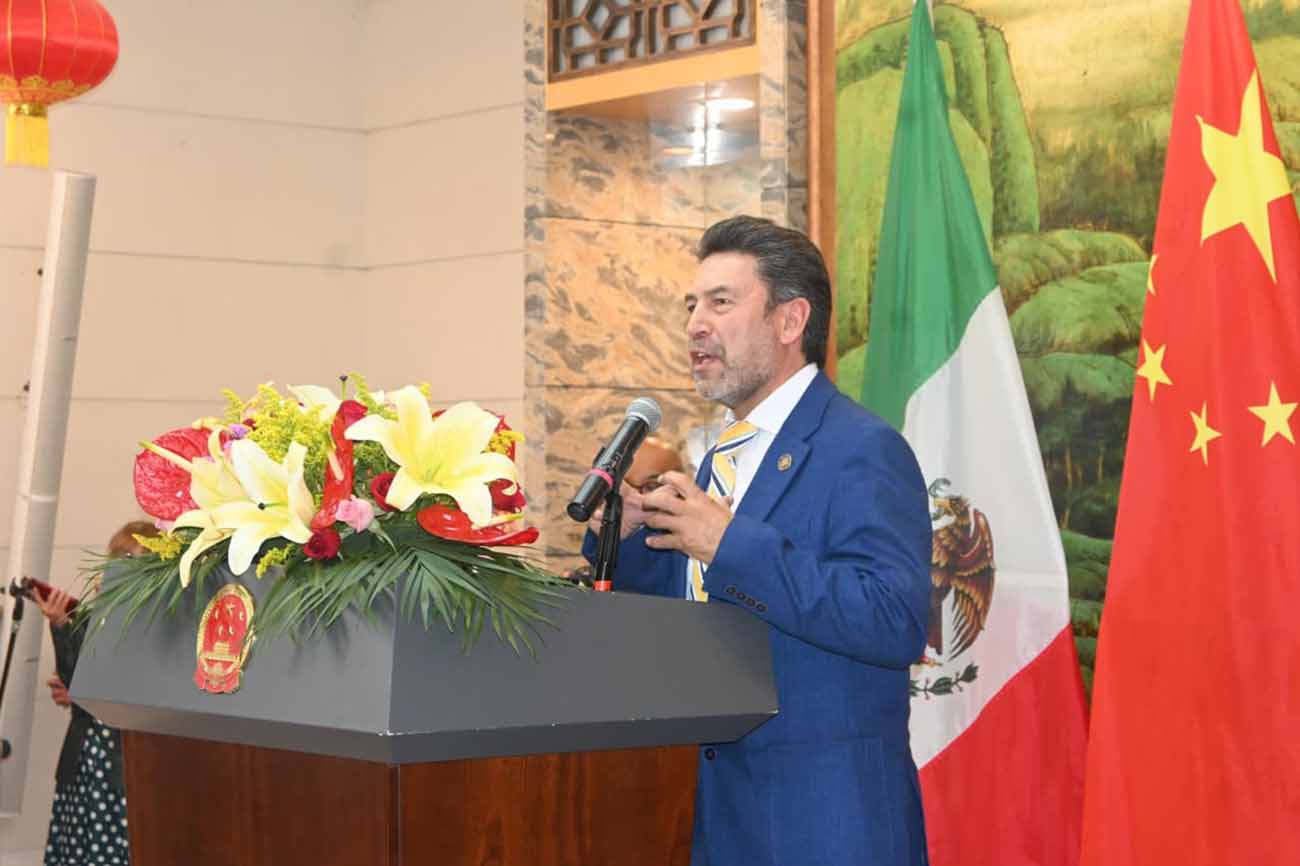 Ray Vázquez Conchas refuerza la relación bilateral en el Año Nuevo ...